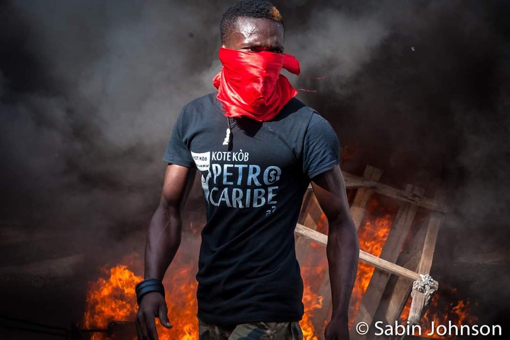 Le Nouvelliste | « Peyi lòk », un livre incandescent de Johnson Sabin