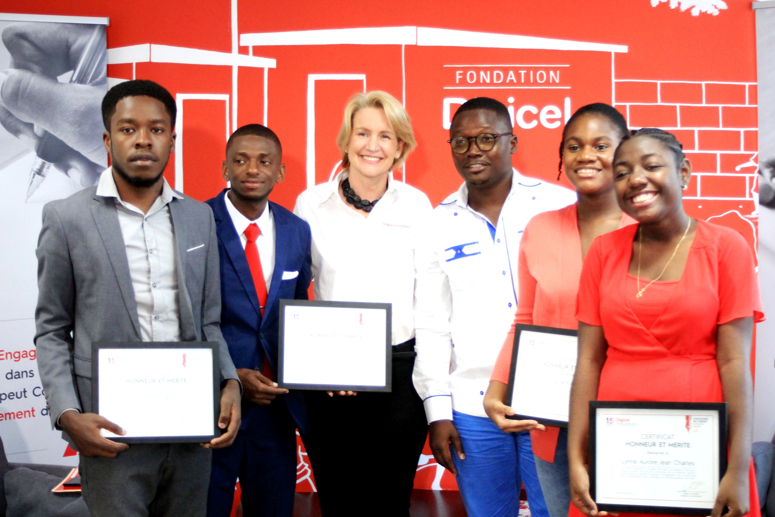 La Fondation Digicel incite les jeunes à s’engager dans leurs ...