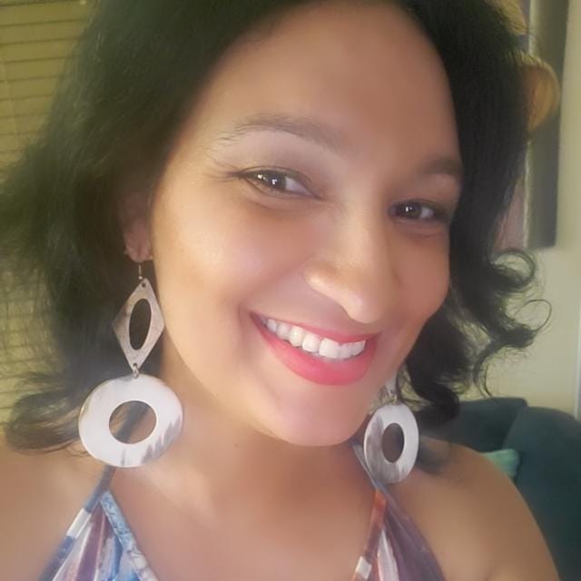 Leila Laraque, peintre, motivatrice et orientatrice