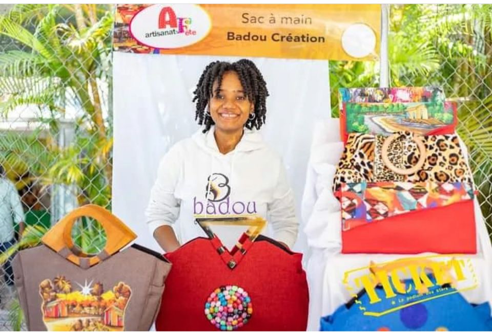 Regardez les sacs à main faits à la main de Badou Créations