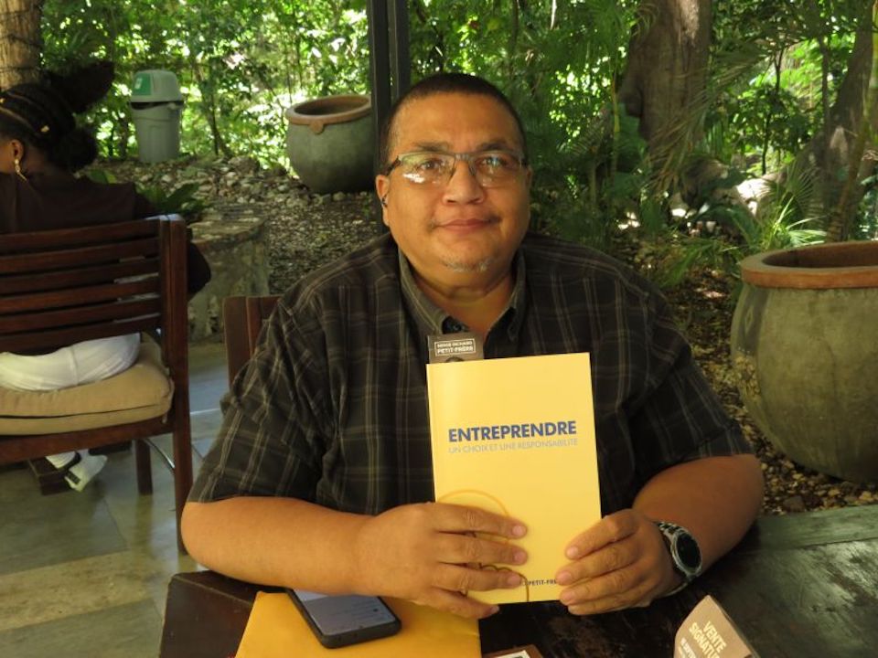 Guérir Haïti de ses maux, Néhémie Hyppolite-Jean donne la prescription