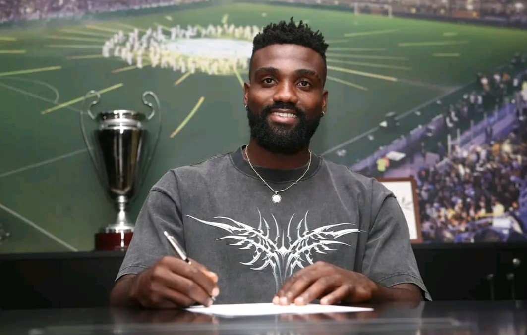 Foot-Expatriés : Frantzdy Pierrot s'engage avec l'AEK Athènes jusqu'en 2027
