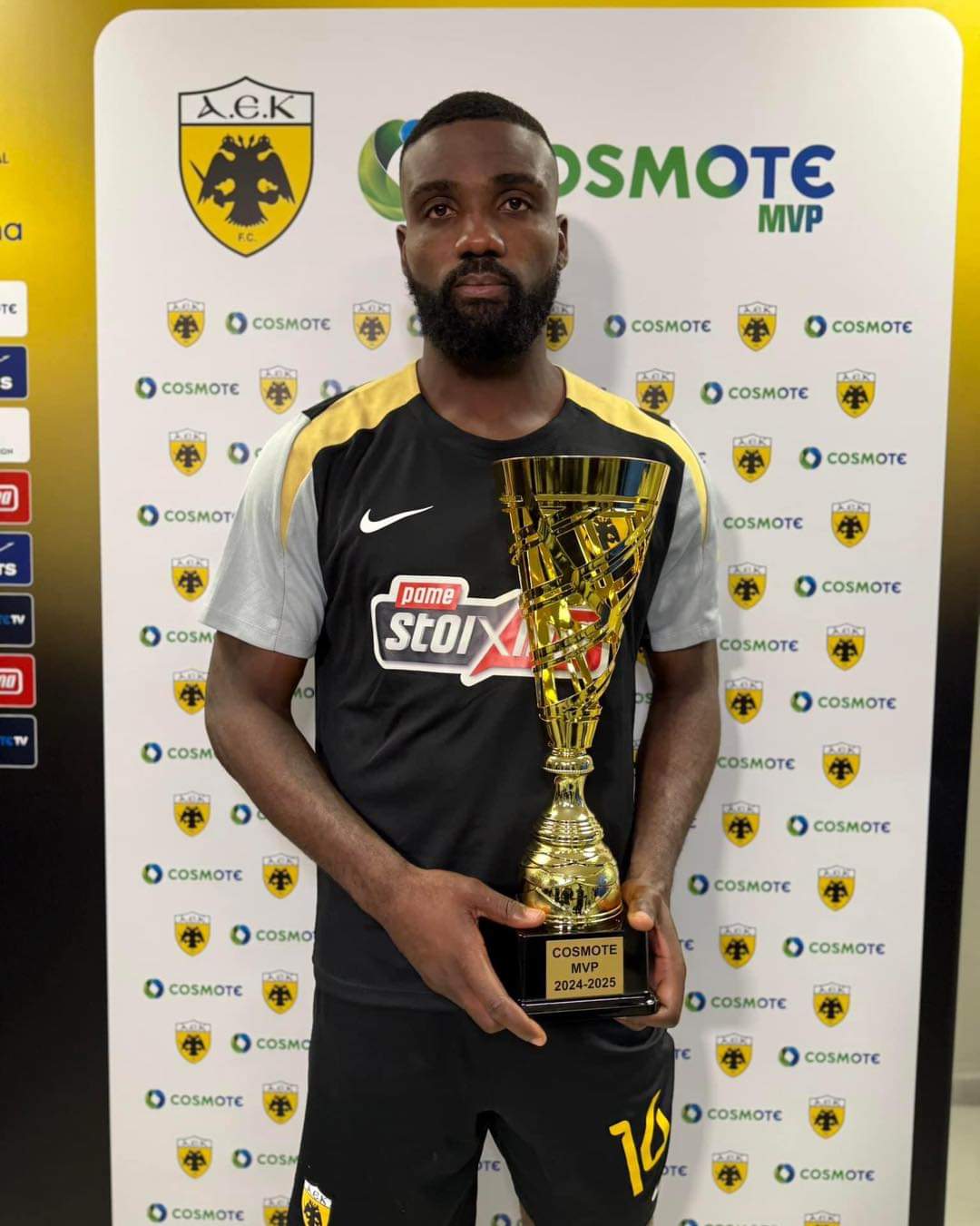 Frantzdy Pierrot réussit ses débuts à l'AEK Athènes
