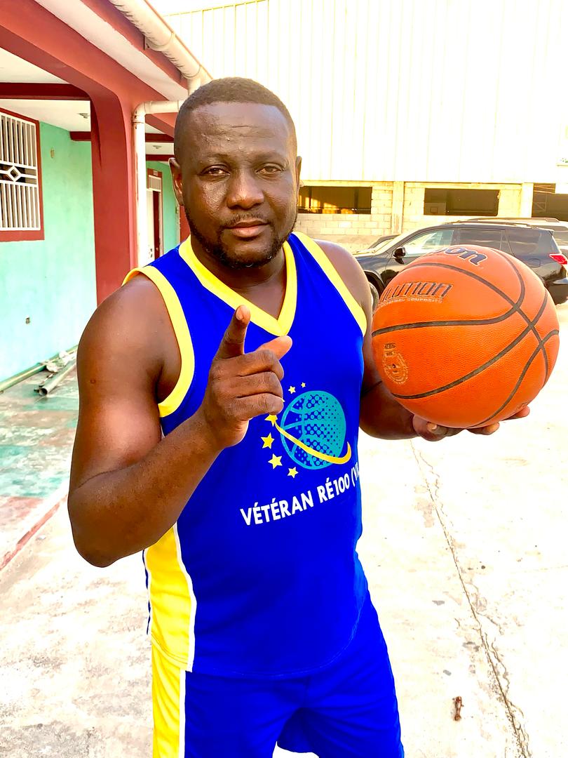 Vétéran rétro basketball : Vétéran Resan rejoint le podium, Jean Alex ...