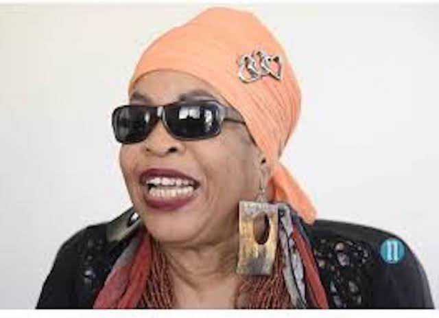 Chak 31 jiyè, li fè 4è: twa powèm Widly Jean pou Liliane Pierre-Paul